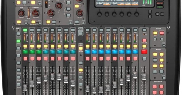 Behringer X32 Compact